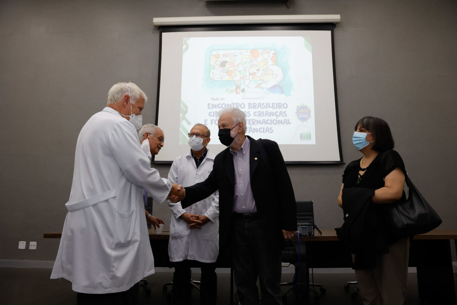 Estrutura do Hospital Universitário impressiona comitiva da Rede ...