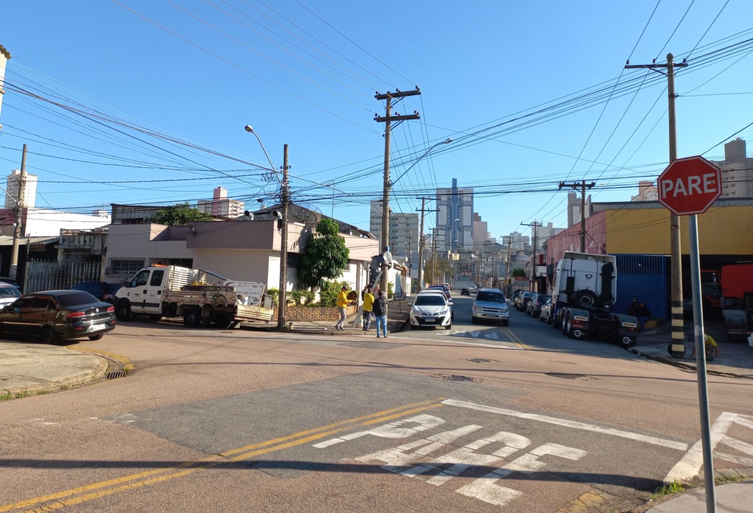 Ruas Jaú e Evangelista Mirandola, na Vila Vianelo, terão sentido único ...